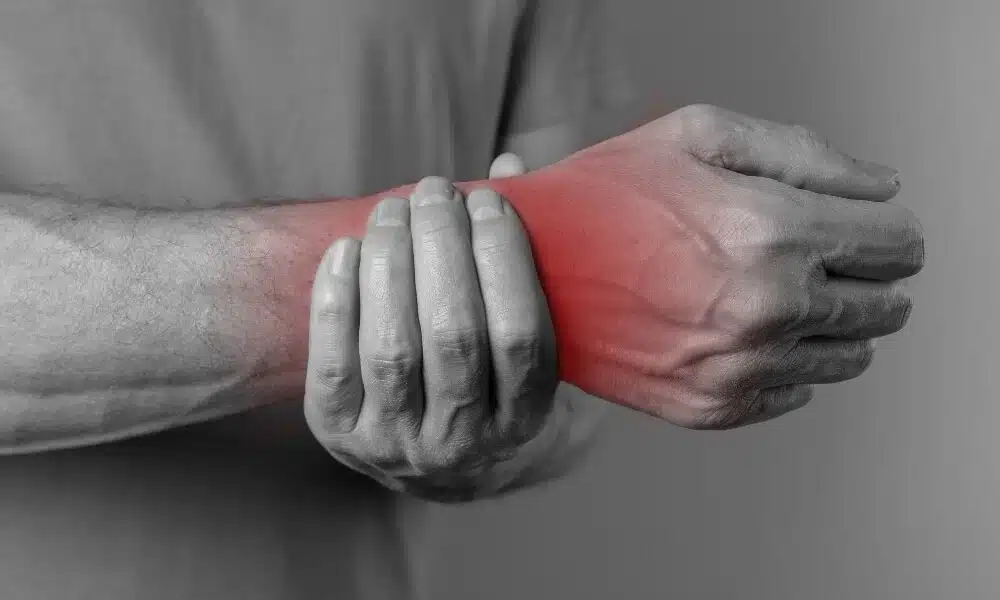 HAVS Hand Arm Vibration Syndrome Symptoms And Causes