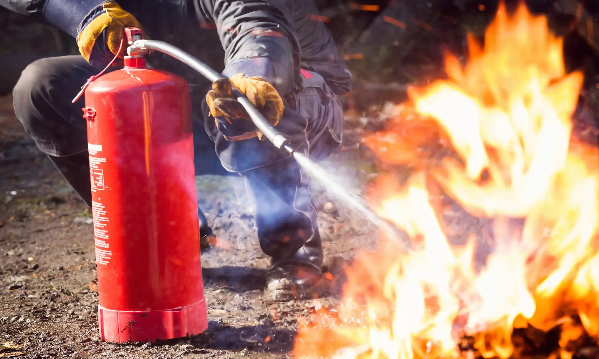 How a Fire Extinguisher Works – A Complete Beginner’s Guide